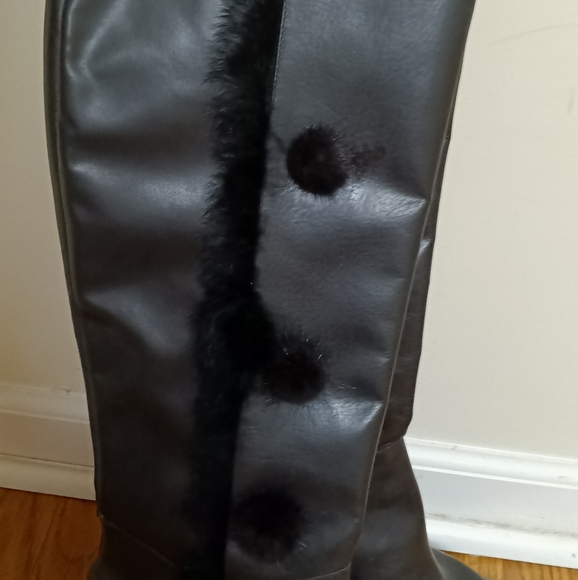 Bellini | Shoes | Bellini Boots With Black Fur Trim | Poshmark